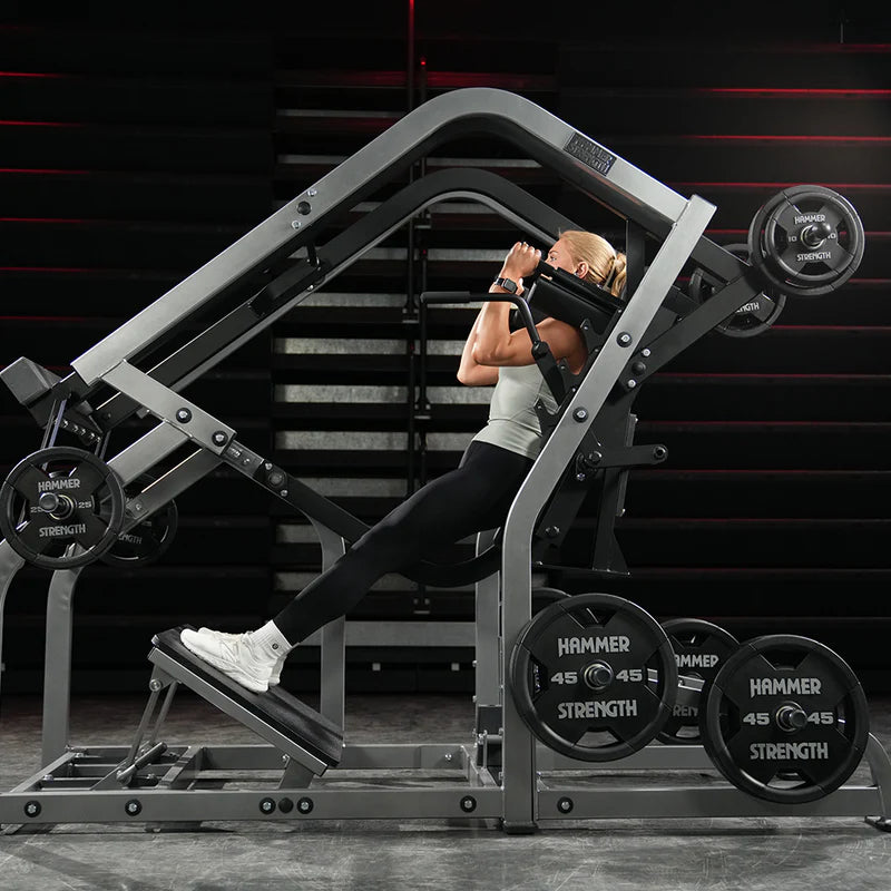 Pendulum-X Squat – Life Fitness